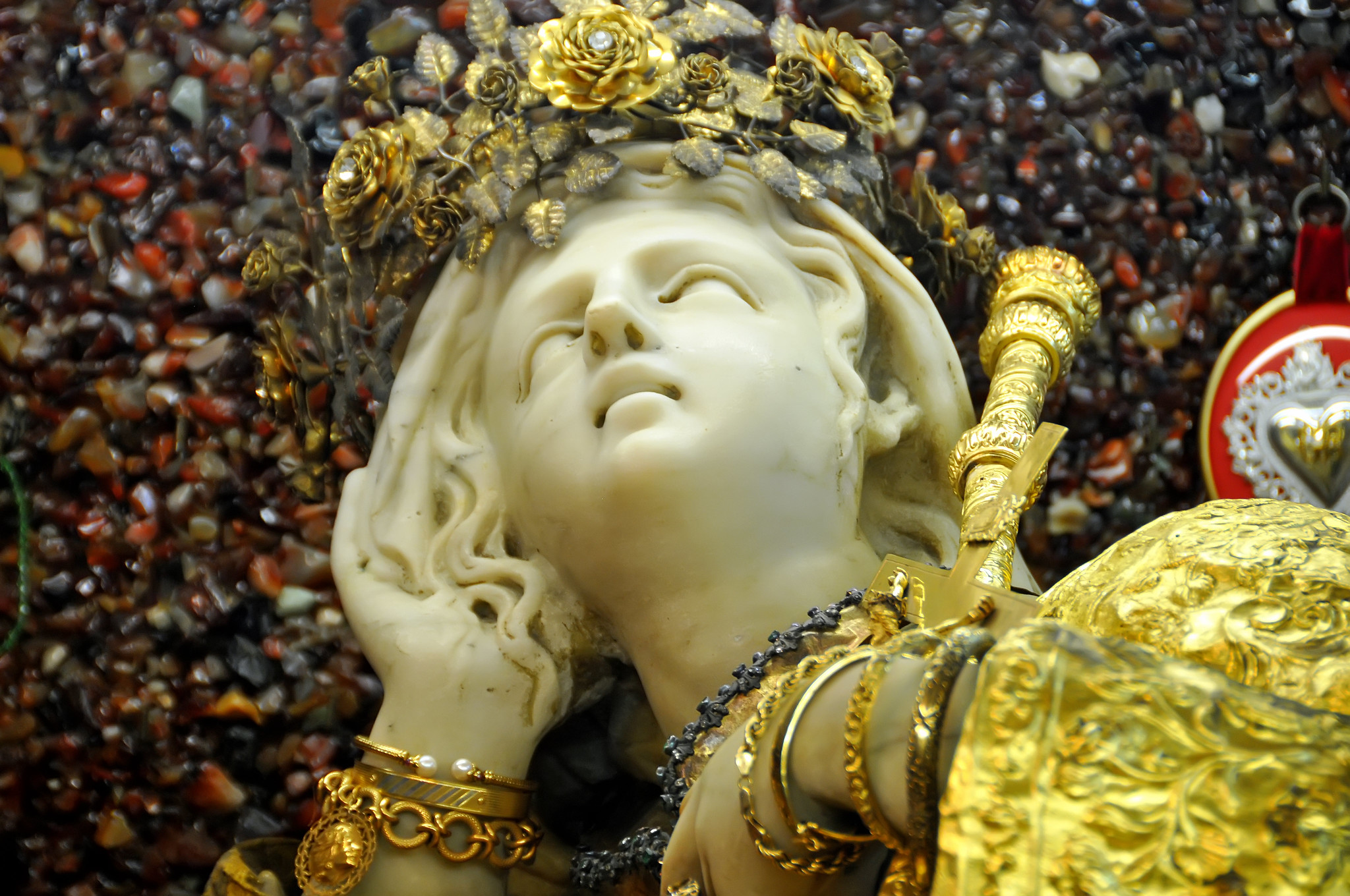 Las paredes y los altares - Altaïr Magazine